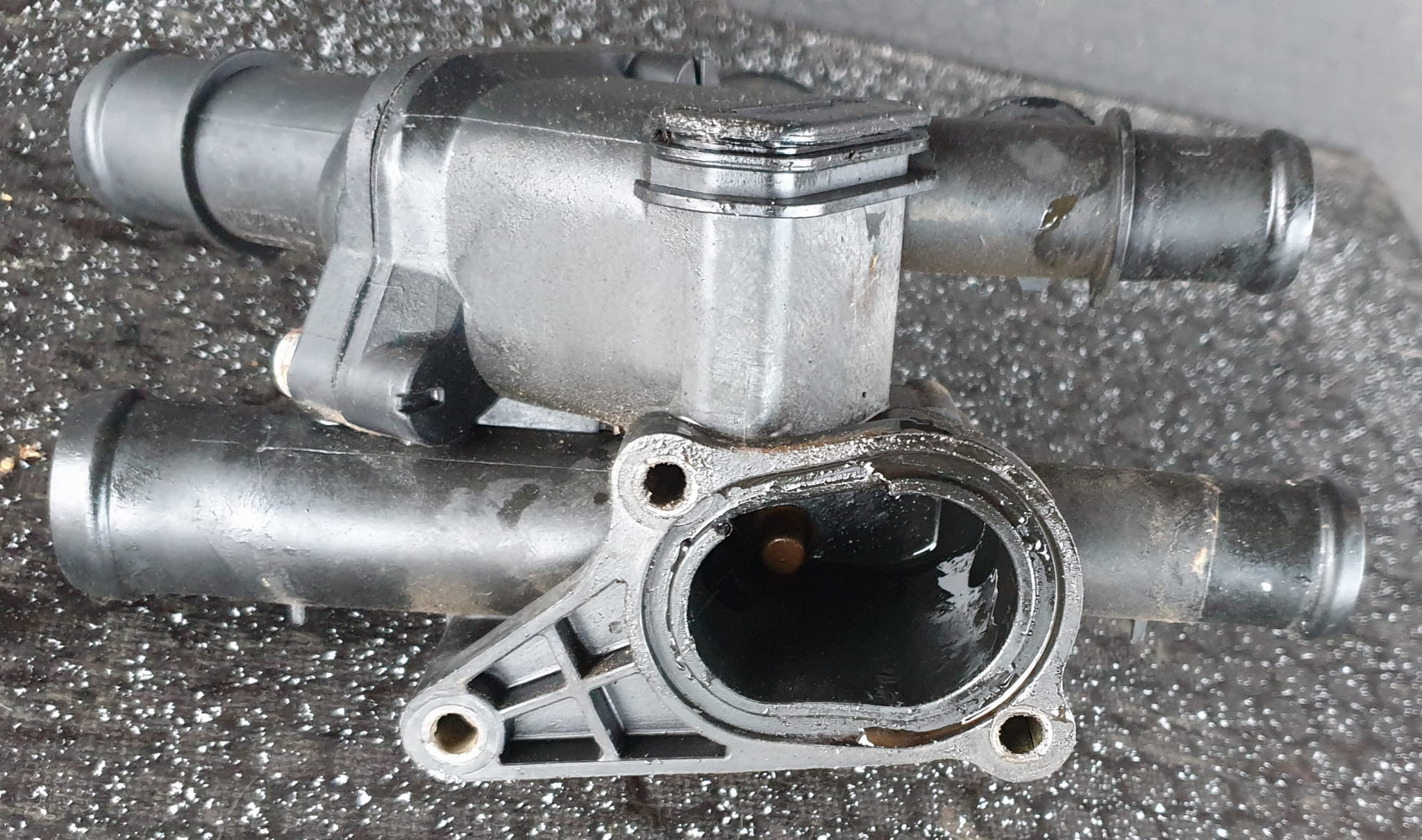 TERMOSTAT OBUDOWA ZAWÓR 06A121513 1J0819809 VW AUDI 1.6 Patryk Paliwoda ...