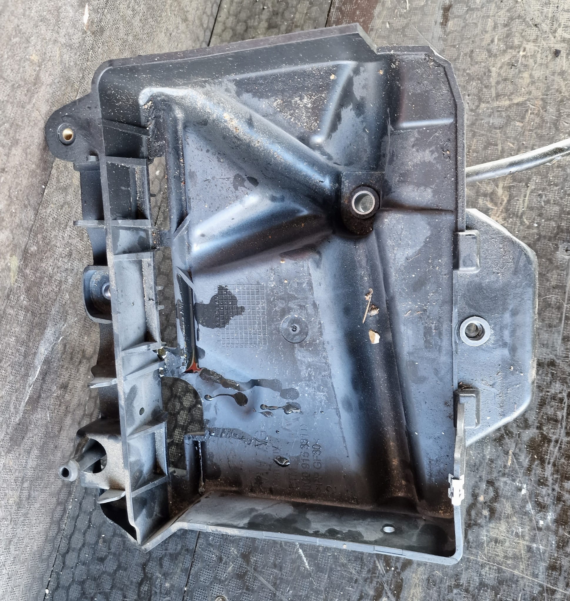 PODSTAWA AKUMULATORA 6C0915331D VW POLO 6C 1.2 TSI Patryk Paliwoda P.H.U